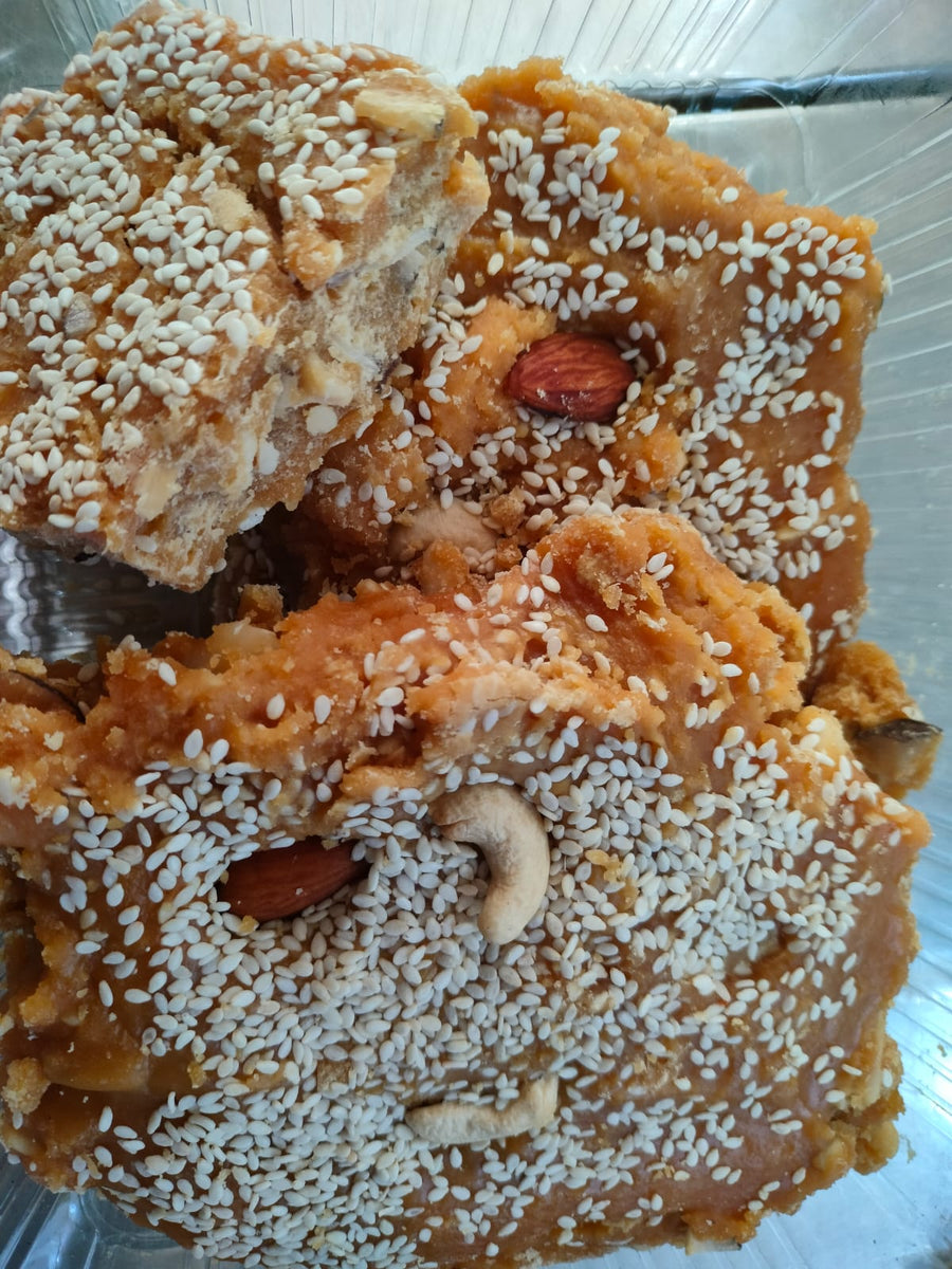 Jaggery with dry fruits 500g – Live Organic